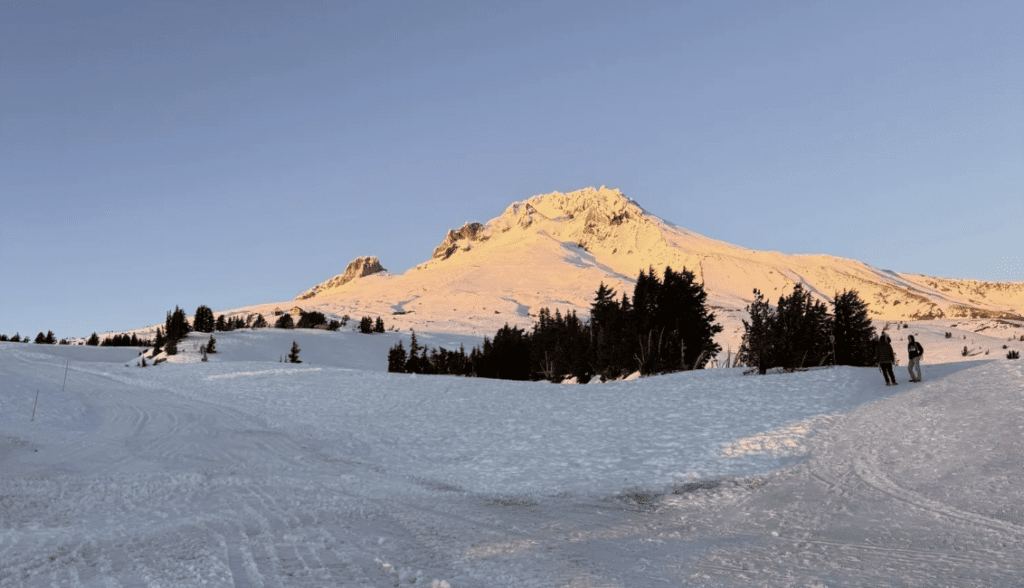 Mt. Hood Elopement Guide Mt. Hood Elopement Locations - Emilee Setting