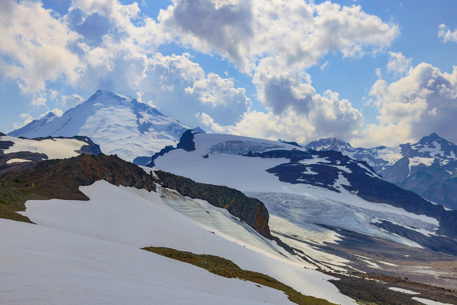 Mountain Elopement Guide + 30 Mountain Elopement Locations - Emilee Setting