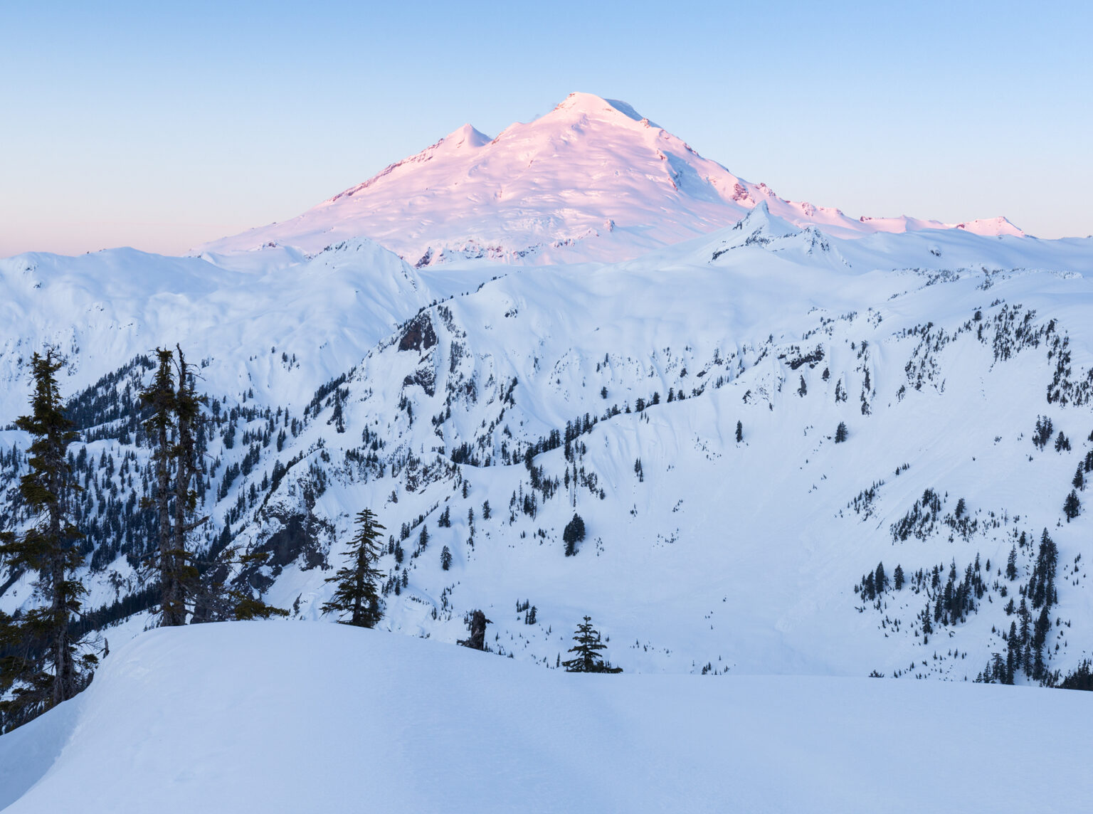 Mt. Baker Elopement Guide + Mt. Baker Elopement Locations - Emilee Setting